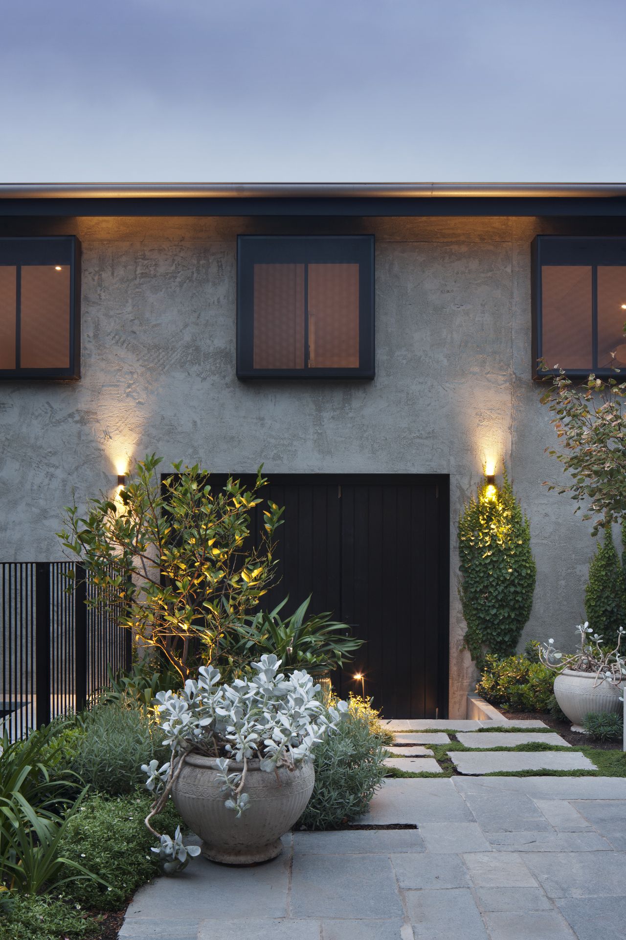 8 front door lighting ideas to illuminate your home | Livingetc