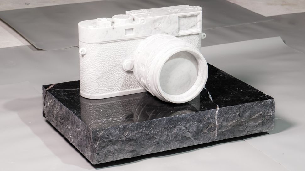 Leica makes a limited edition camera that literally weighs a ton ...
