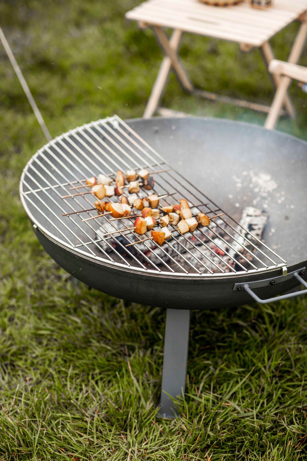 Outdoor grill ideas: 11 tempting designs for cooking up a storm in your ...