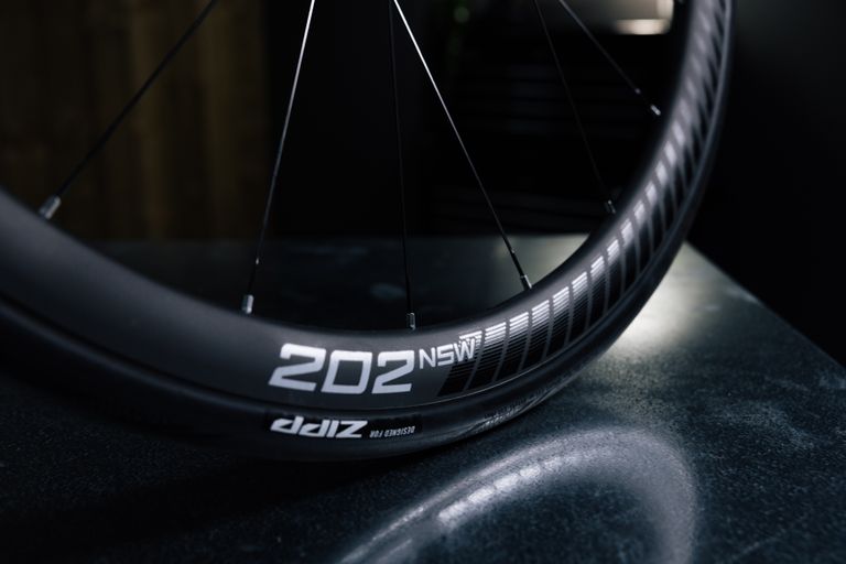 Zipp 202 NSW wheels are back, and I reviewed them in Chambéry | Cycling ...