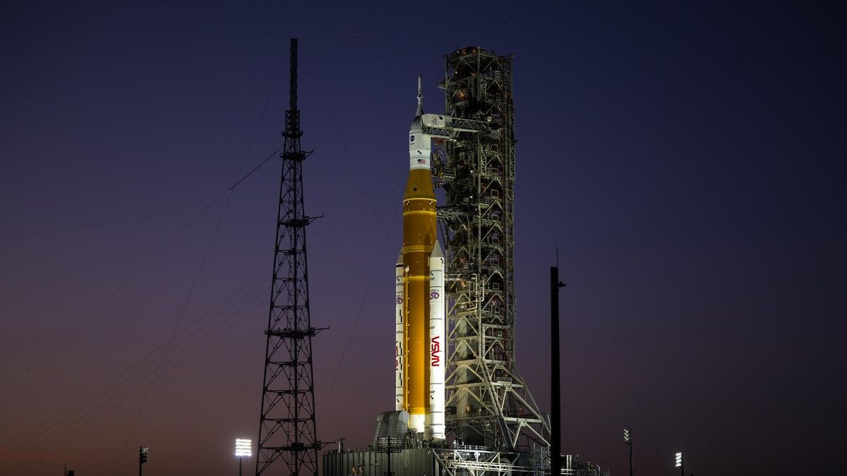 Why are the launch windows for NASA's Artemis 2 moon mission so short ...