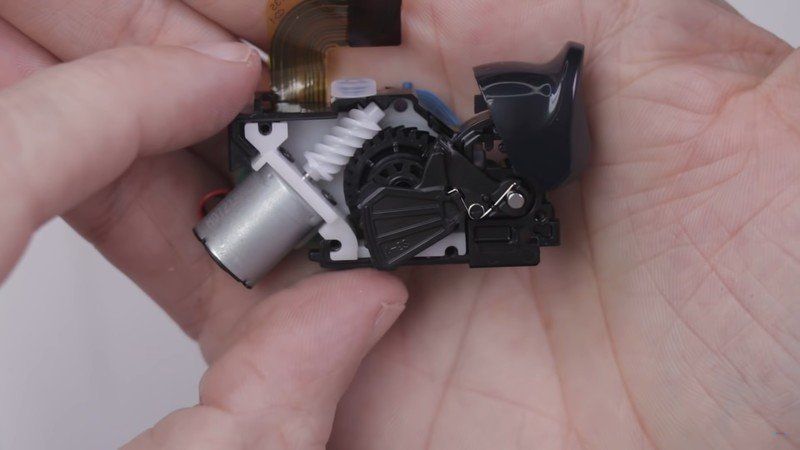 Crazy new haptics and adaptive triggers are why you'll love the PS5's ...