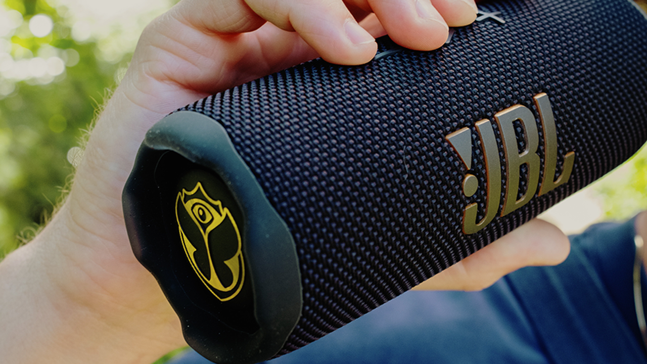 JBL's Flip 7 gets that festival feeling with a unique special edition | T3
