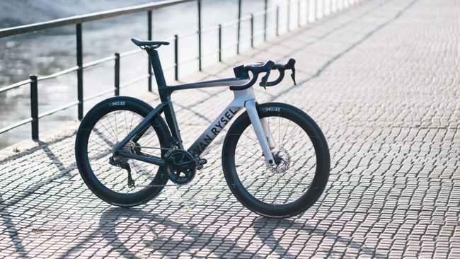 Trek FX 2 Disc Equipped review: Unspectacular but effective | Cyclingnews