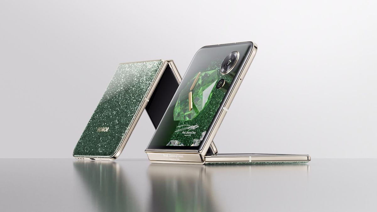 This could be the new flip phone that Samsung fears the most | T3