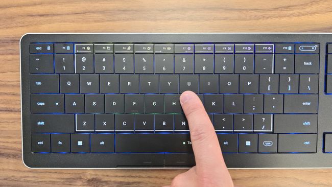 Clevetura CLVX 1 Wireless Keyboard Review: Touch on Keys | Tom's Hardware