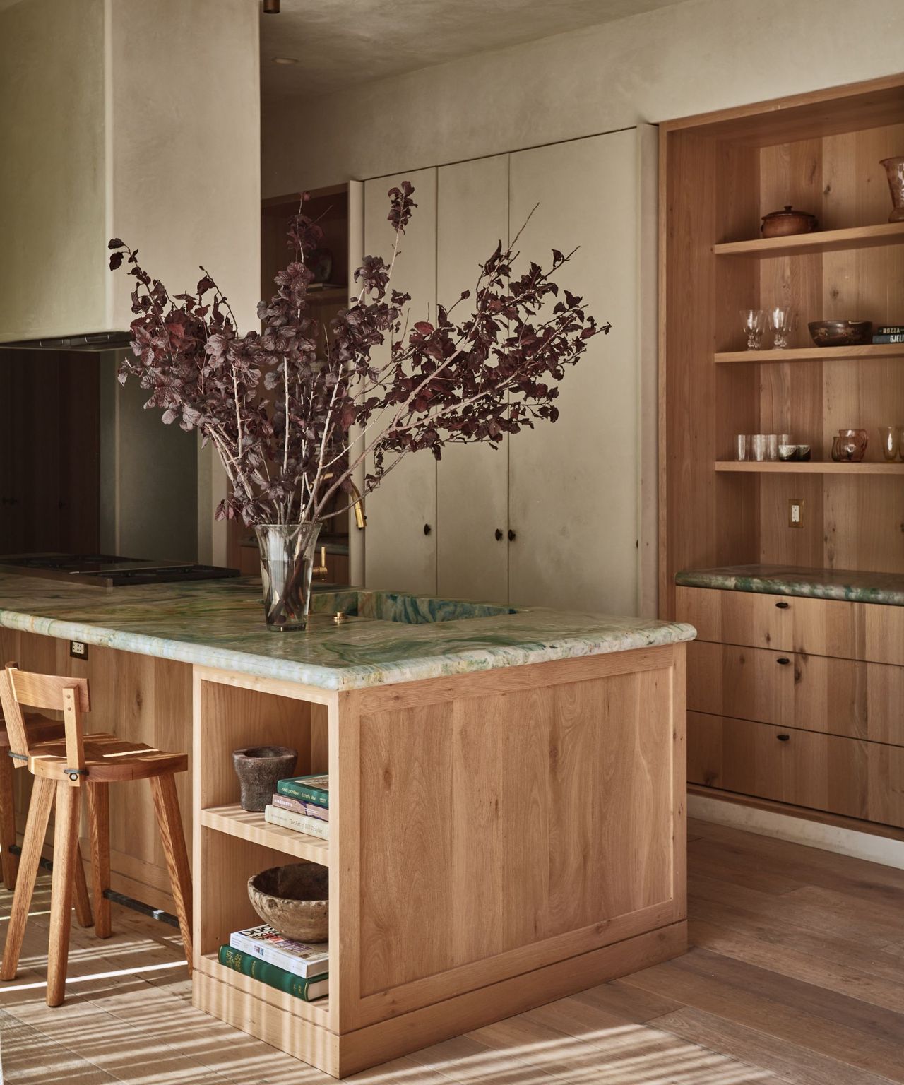 Interior Designer Jake Arnold shares his tips on creating chic and cozy ...