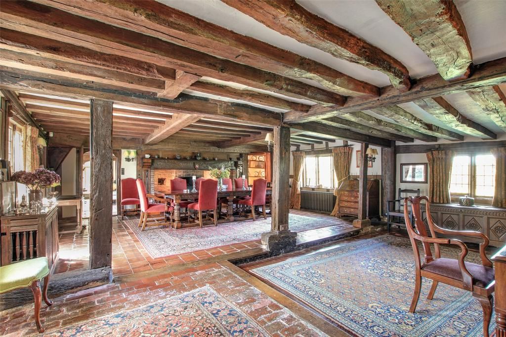 A 600-year-old Kent mansion that was the happy refuge of a King in ...