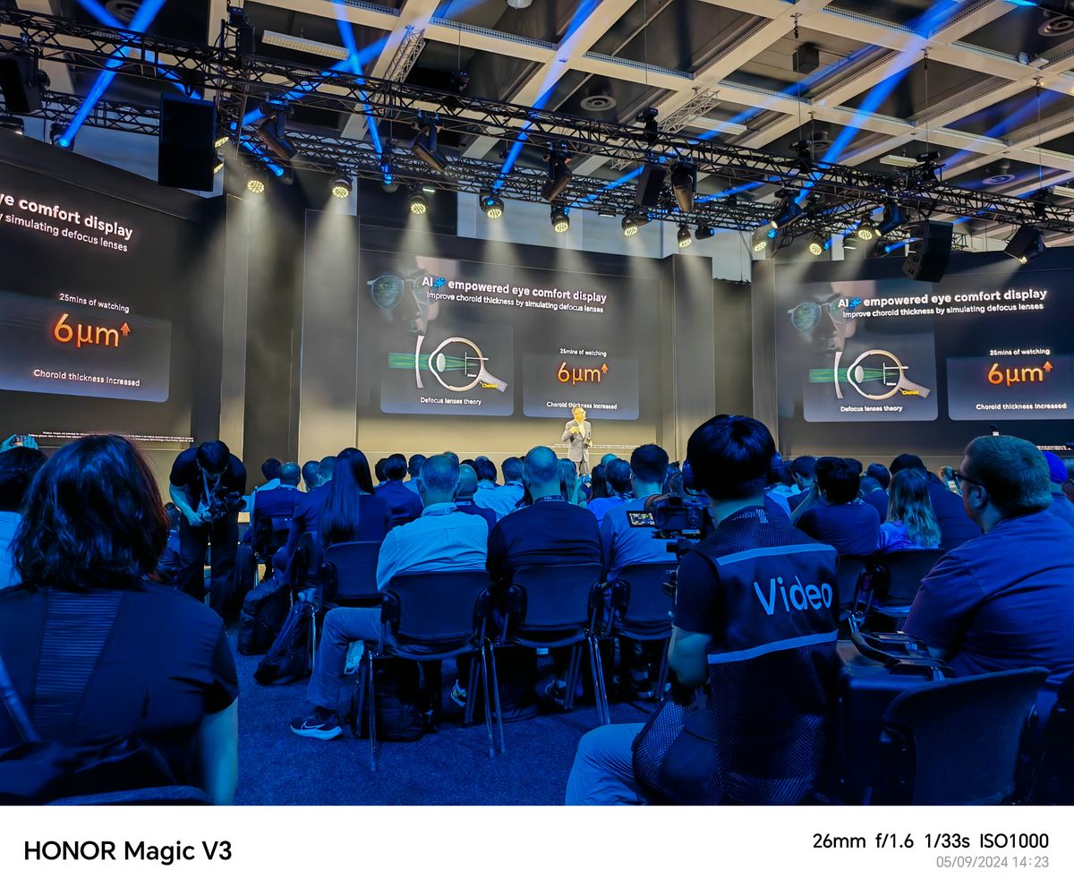 Honor Magic V3 is world's thinnest foldable with Studio Harcourt ...