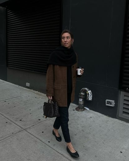 Suddenly, the Skinny Jeans and Ballet Flats Combo Is Back Like It Never ...