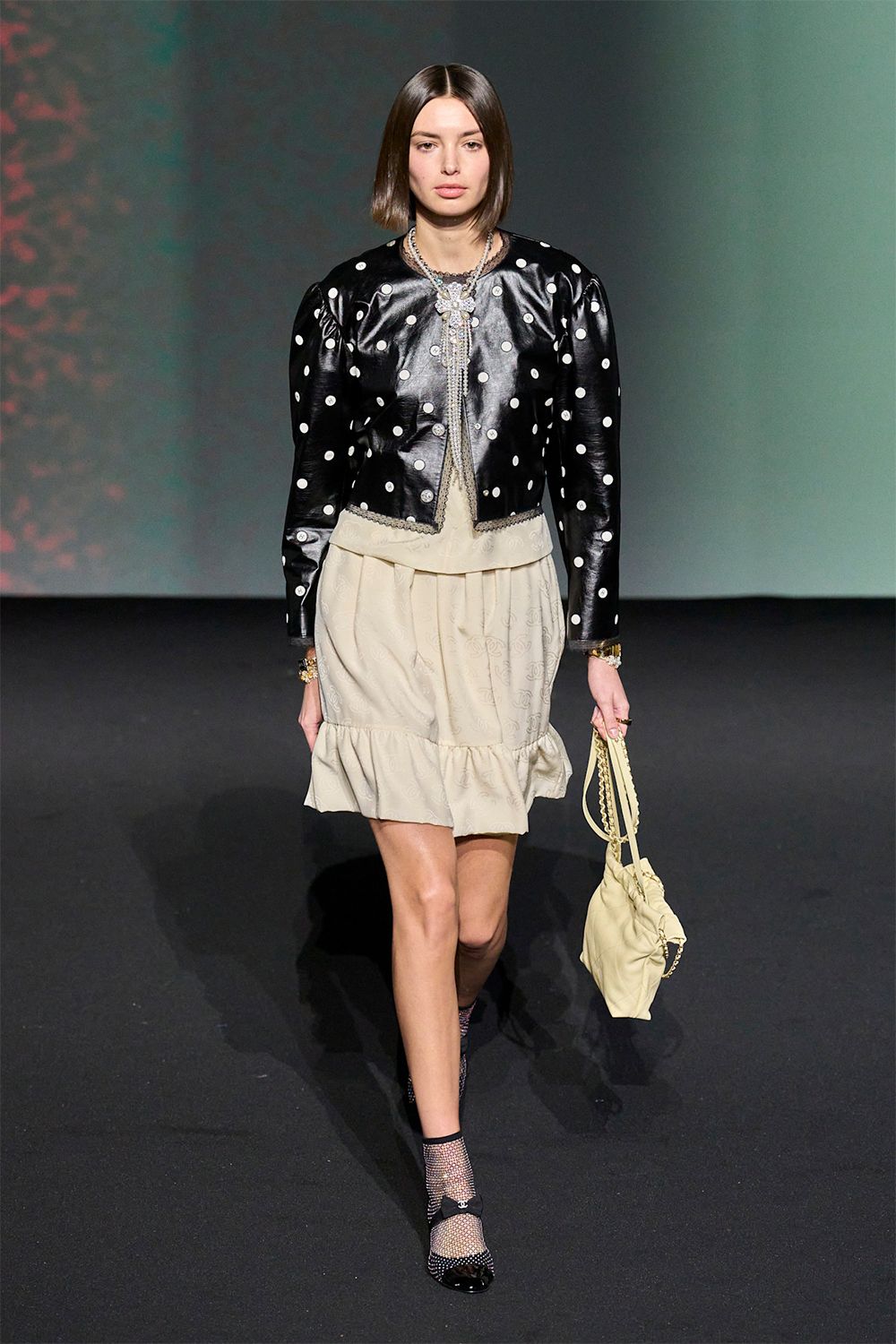 A Close Look at the Chanel 22 Mini Handbag | Who What Wear