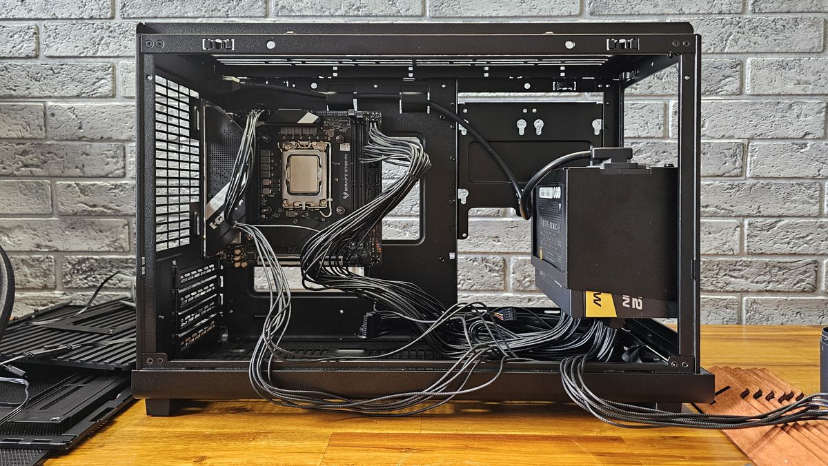 Hands On: Lian Li's A3-mATX is a versatile, affordable case for compact ...