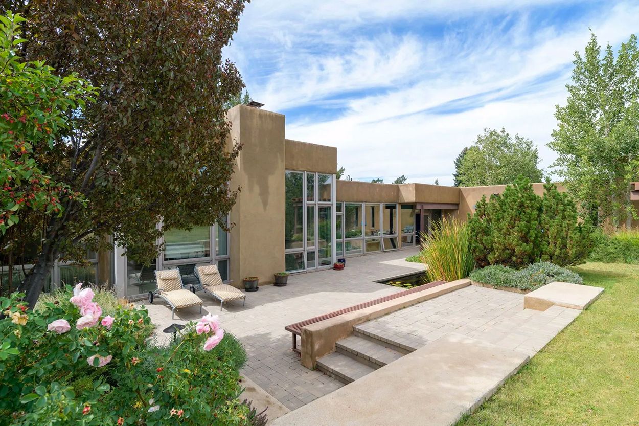 6 charming homes for book lovers | The Week