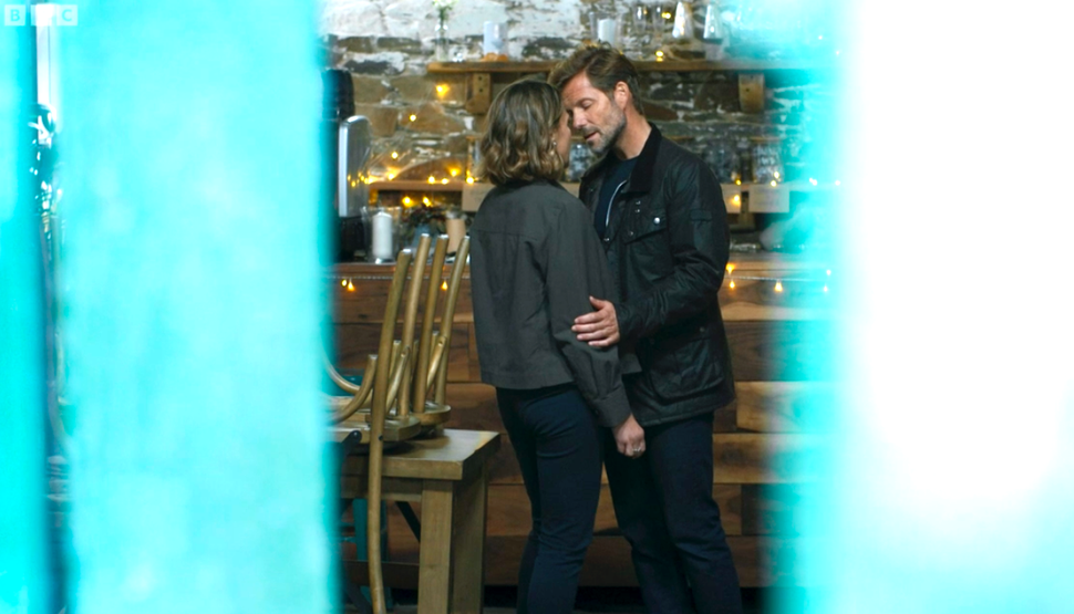 Beyond Paradise fans are shocked as Archie kisses Martha | What to Watch