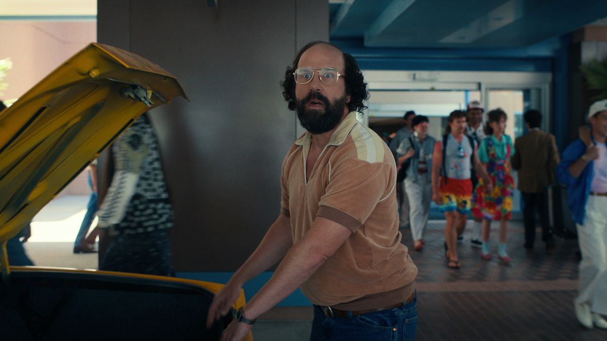 Stranger Things' Brett Gelman Talks The Big Scene Where He Kept ...