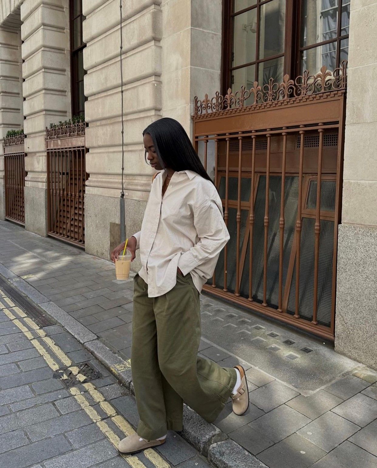 5 Spring Trousers Trends a Fashion Expert Says Will Make Your Wardrobe ...