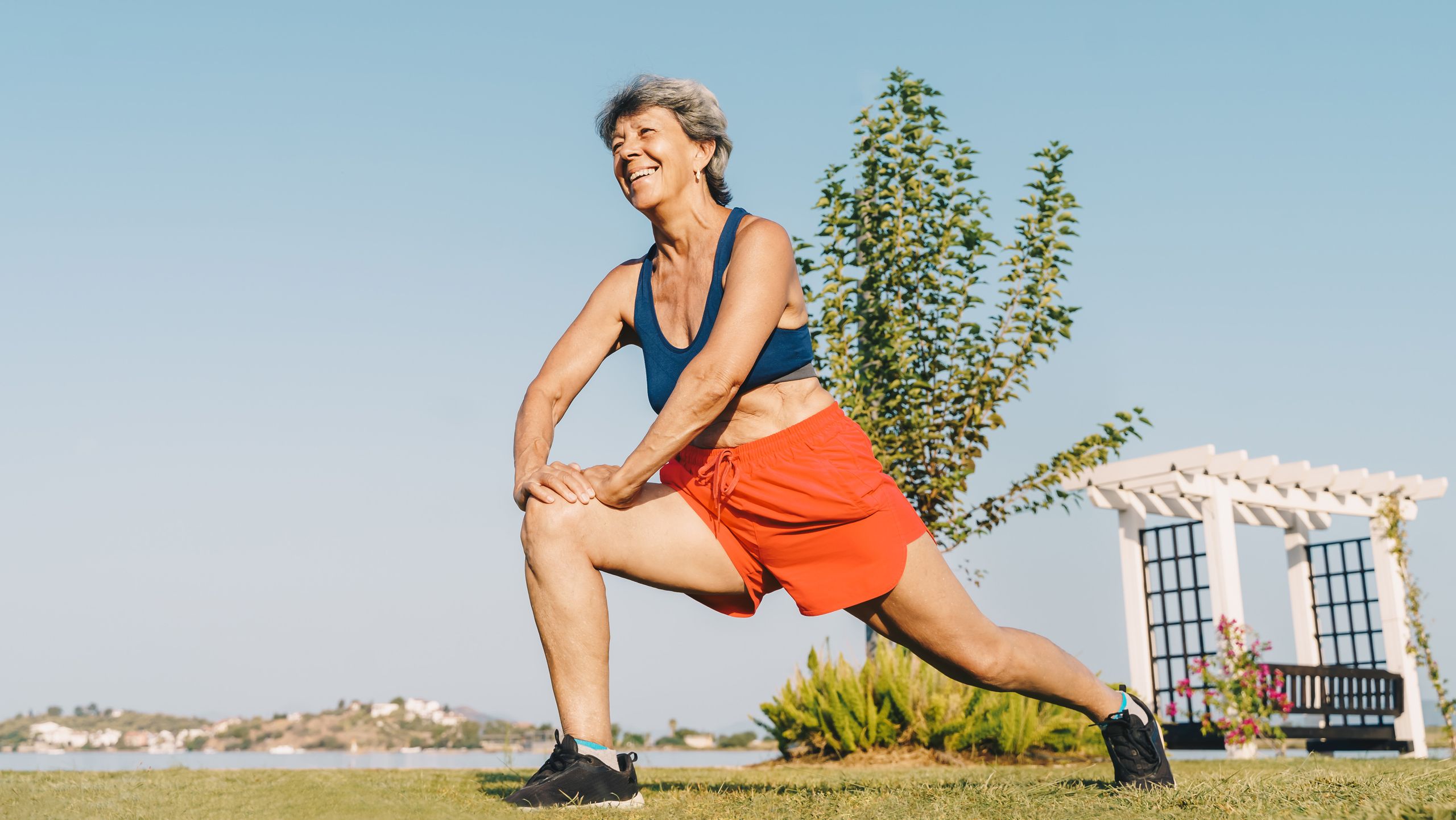 I’m a personal trainer and I recommend this hip mobility routine to all ...