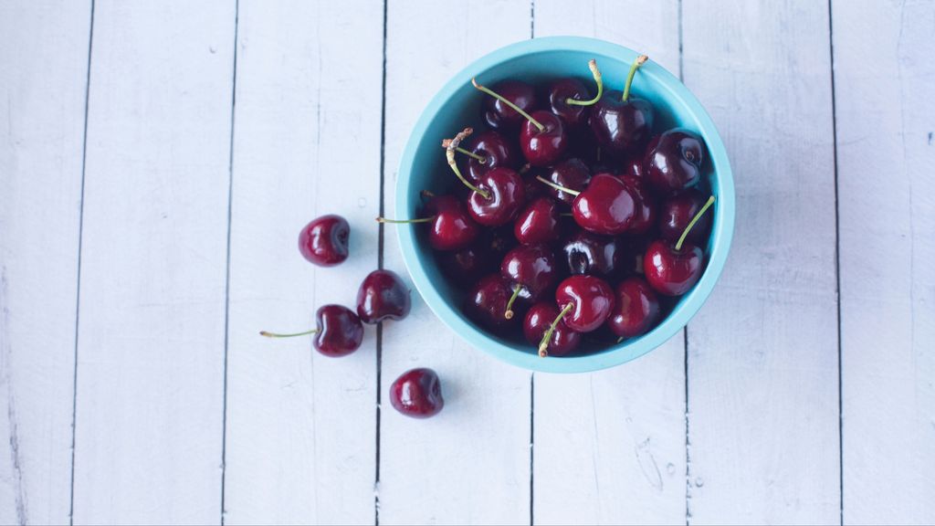 6 healthy nighttime snacks that help you sleep better, according to a ...