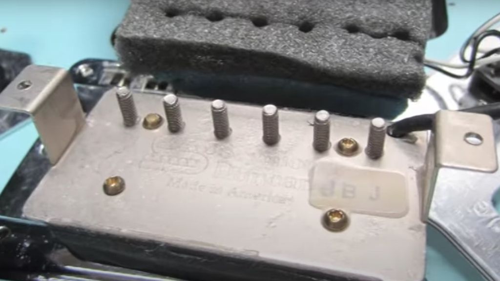 "Out of all of the guitars in the whole world, the Fender Mustang is my ...