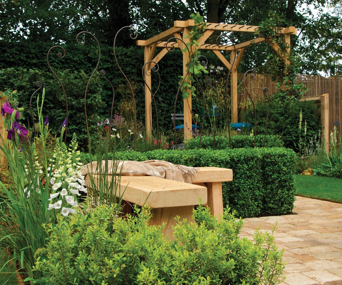 Why does your pergola height matter? Experts explain | Homebuilding