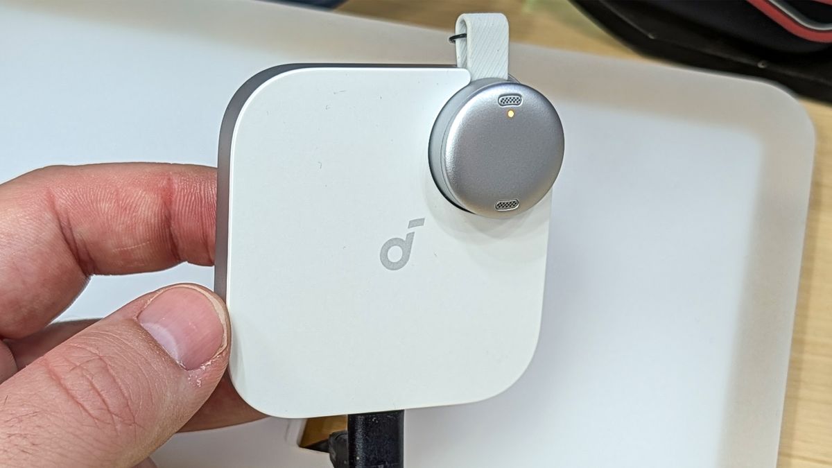 This new AI voice recorder wants to be your affordable transcription ...