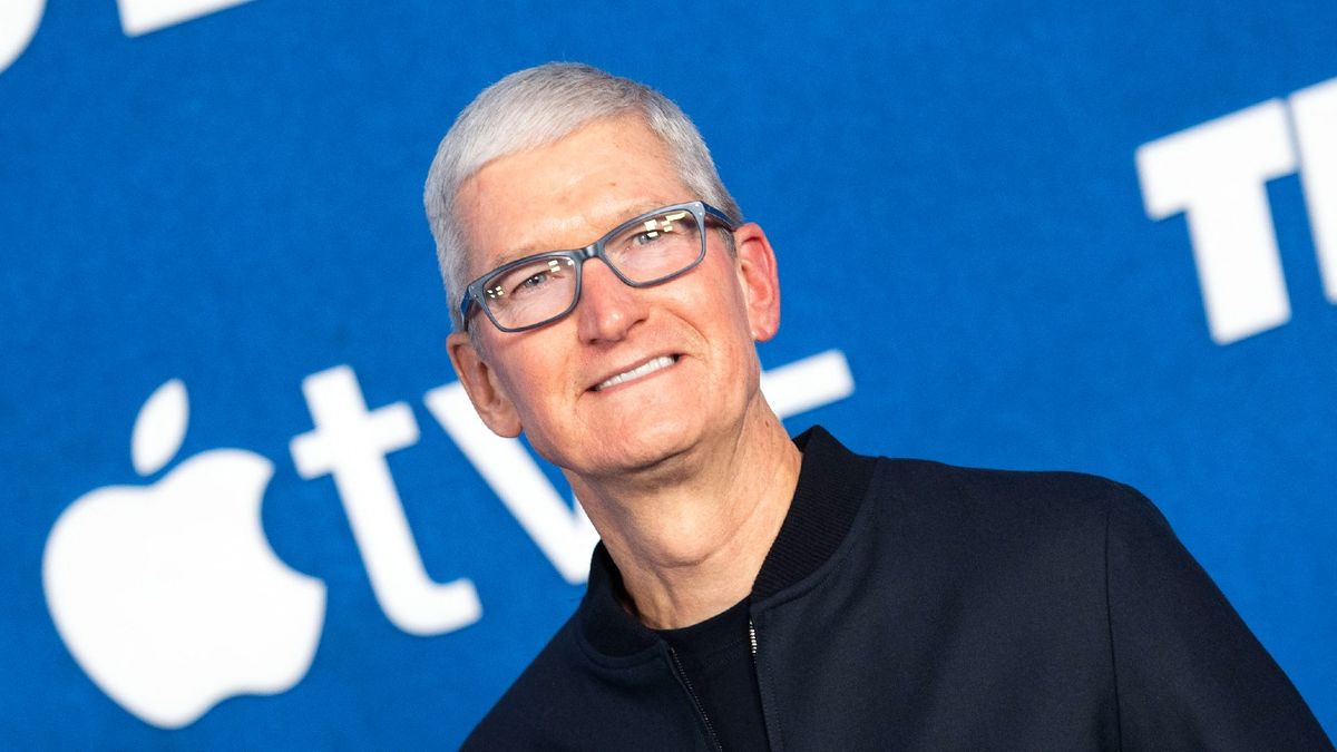 Apple CEO Tim Cook: the supply chain guy who became ‘Christ 2.0’ | The Week