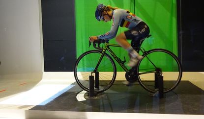 What's it really like inside a state-of-the-art cycling wind tunnel ...