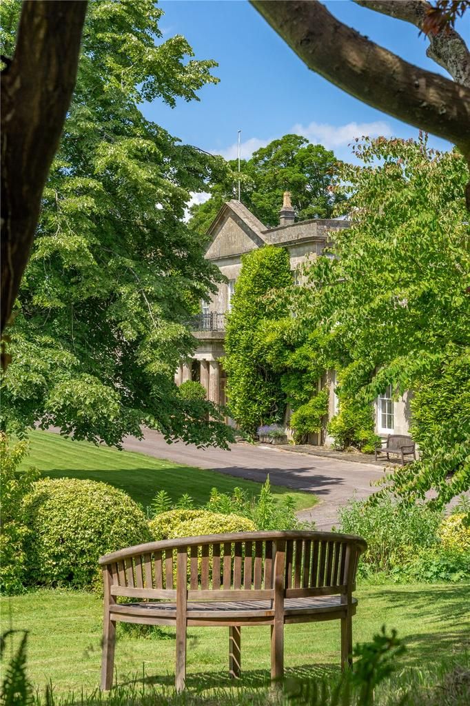 An exquisite, completely refurbished Georgian country house with ...