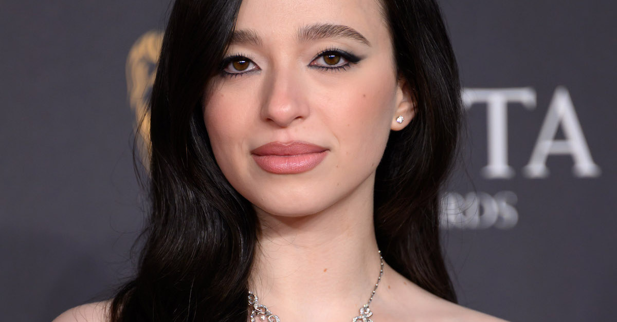 Mikey Madison's "'70s Italian" Makeup Was Thanks to 8 Items | Who What Wear