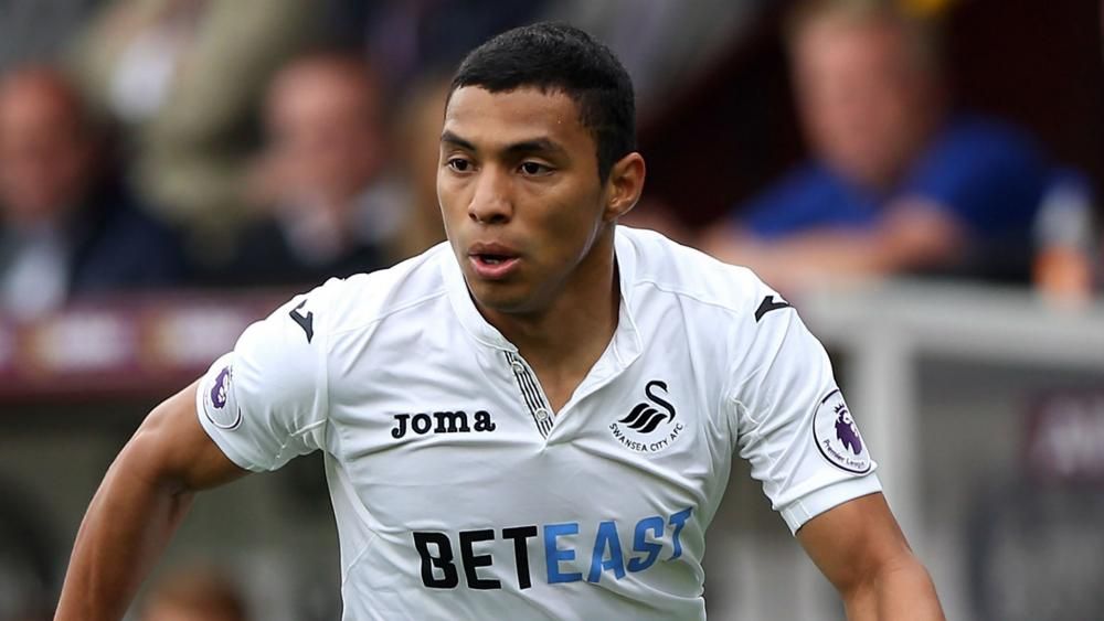 Montero hopes to peak after signing new Swansea deal | FourFourTwo