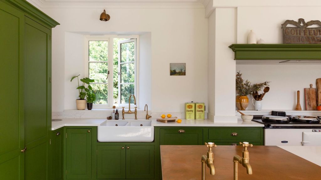 8 appliance placement rules for harmony in the kitchen | Homes and Gardens