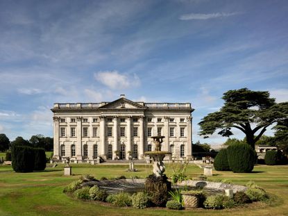Moor Park: The suburban golf club with an outrageous Baroque ...