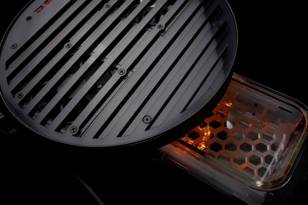 The KFConsole is the world's first gaming PC with a built-in chicken ...