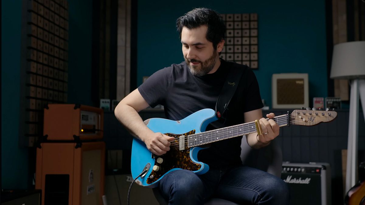 This Ariel Posen video masterclass in how to use tremolo, rotary and ...