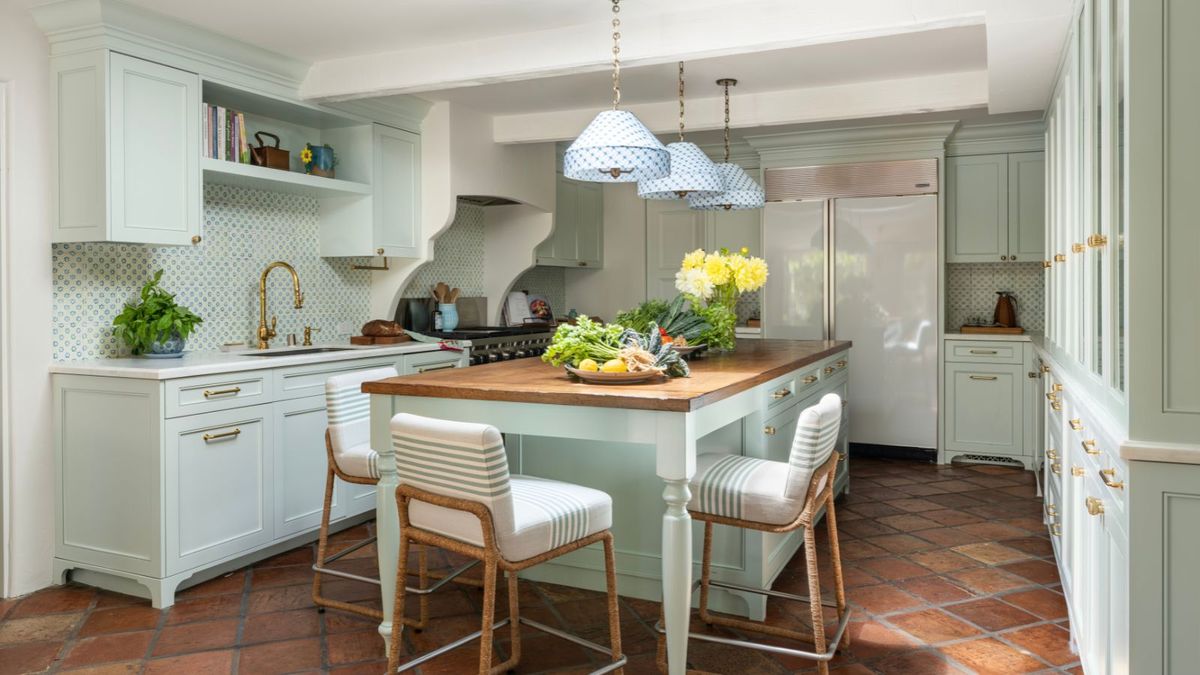 Tour this transitional kitchen in a Spanish Colonial home | Homes and ...