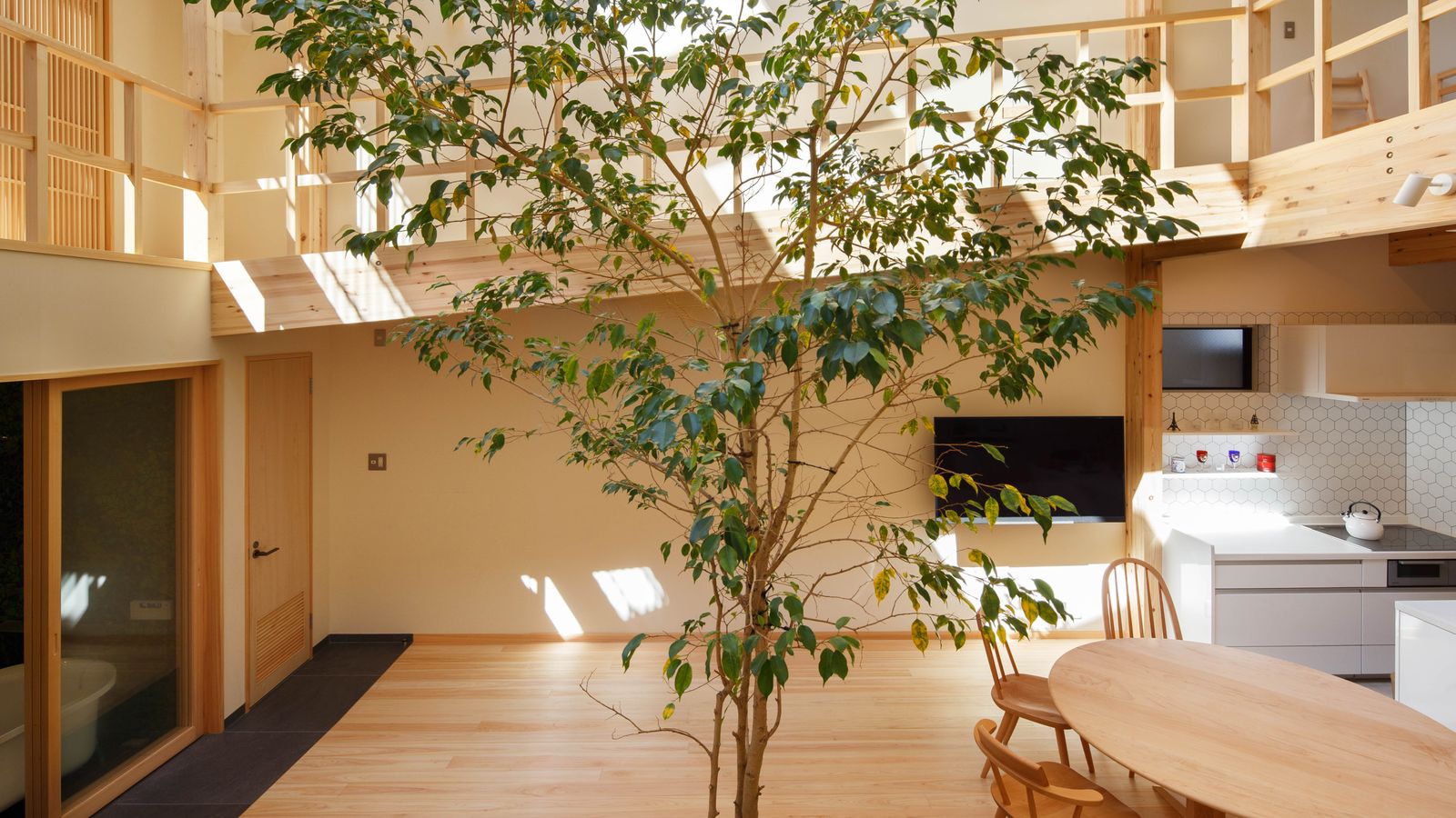 This Kyoto home has an indoor tree at its center and not a door in ...