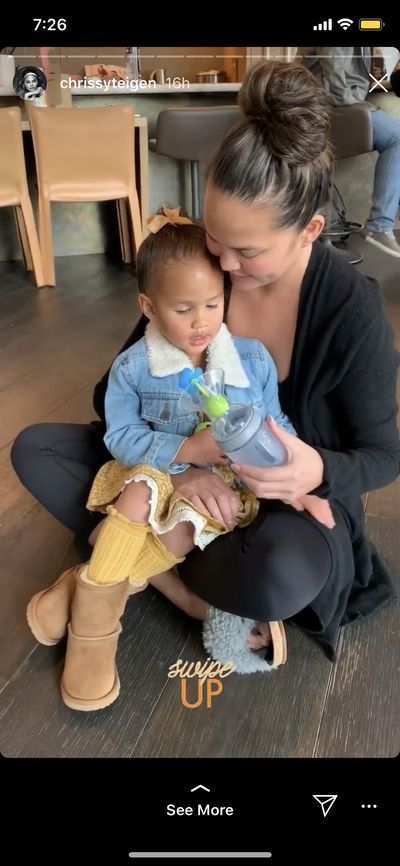 Chrissy Teigen's Major New Haircut and Color Looks Incredible | Marie ...