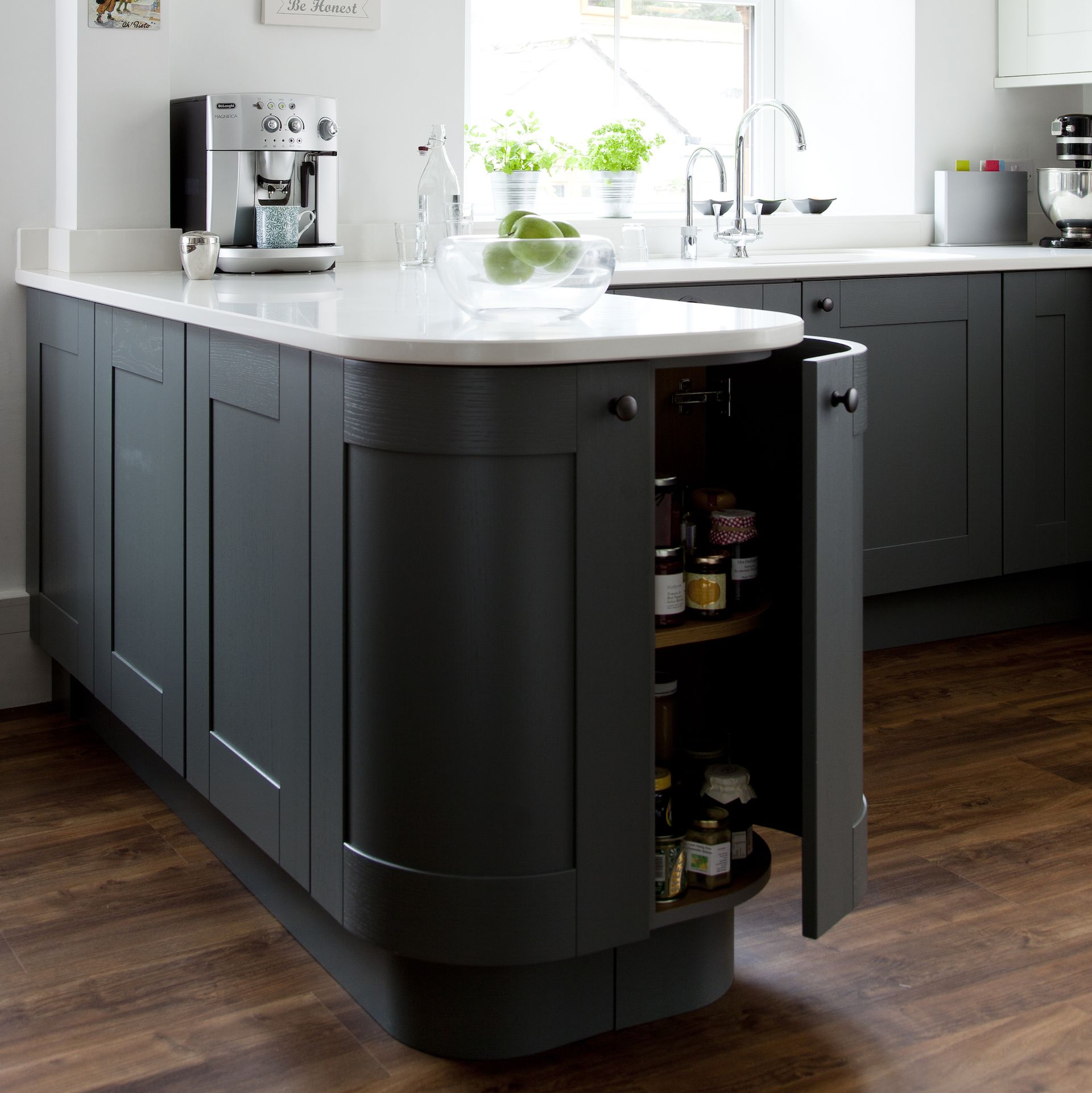 21 Shaker kitchen ideas for a timeless yet on-trend look | Ideal Home