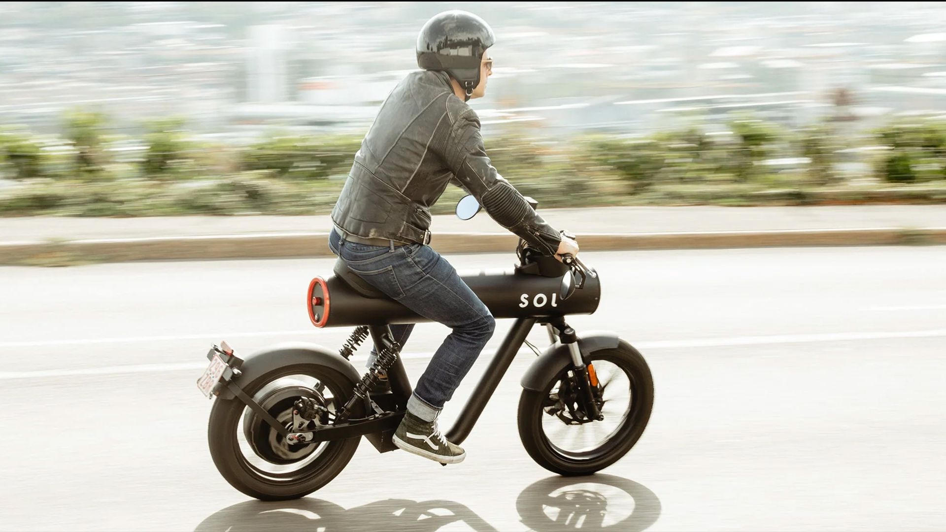 This Pocket Rocket electric motorcycle essentially runs on a giant AA ...