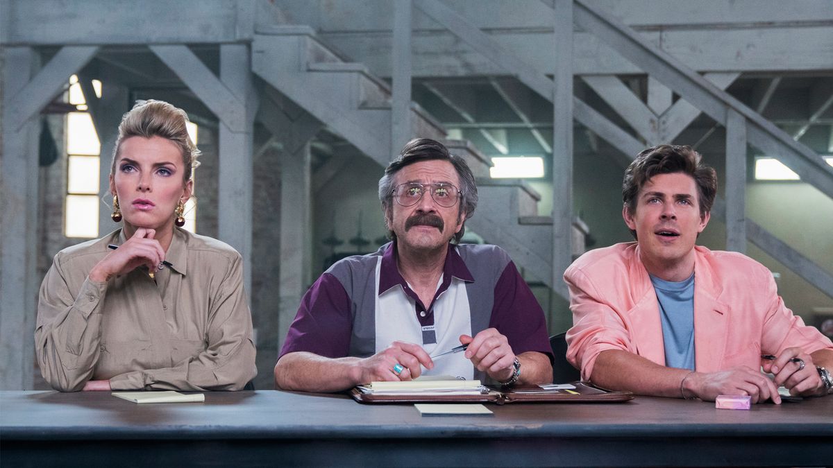 Glow Season 2 Review “one Of The Boldest Warmest And Darkly