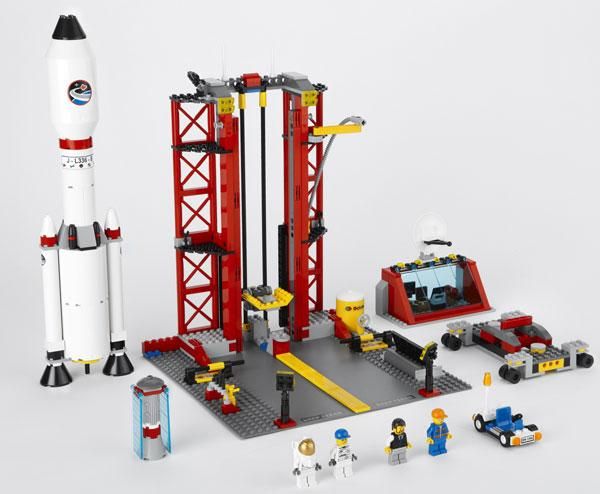 Space Age Toys Landing in NYC Sunday | Space