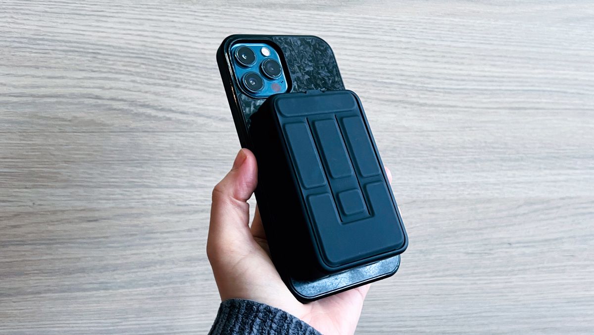 SWIO Magnetic Wireless Portable Charger review: Convenient MagSafe ...