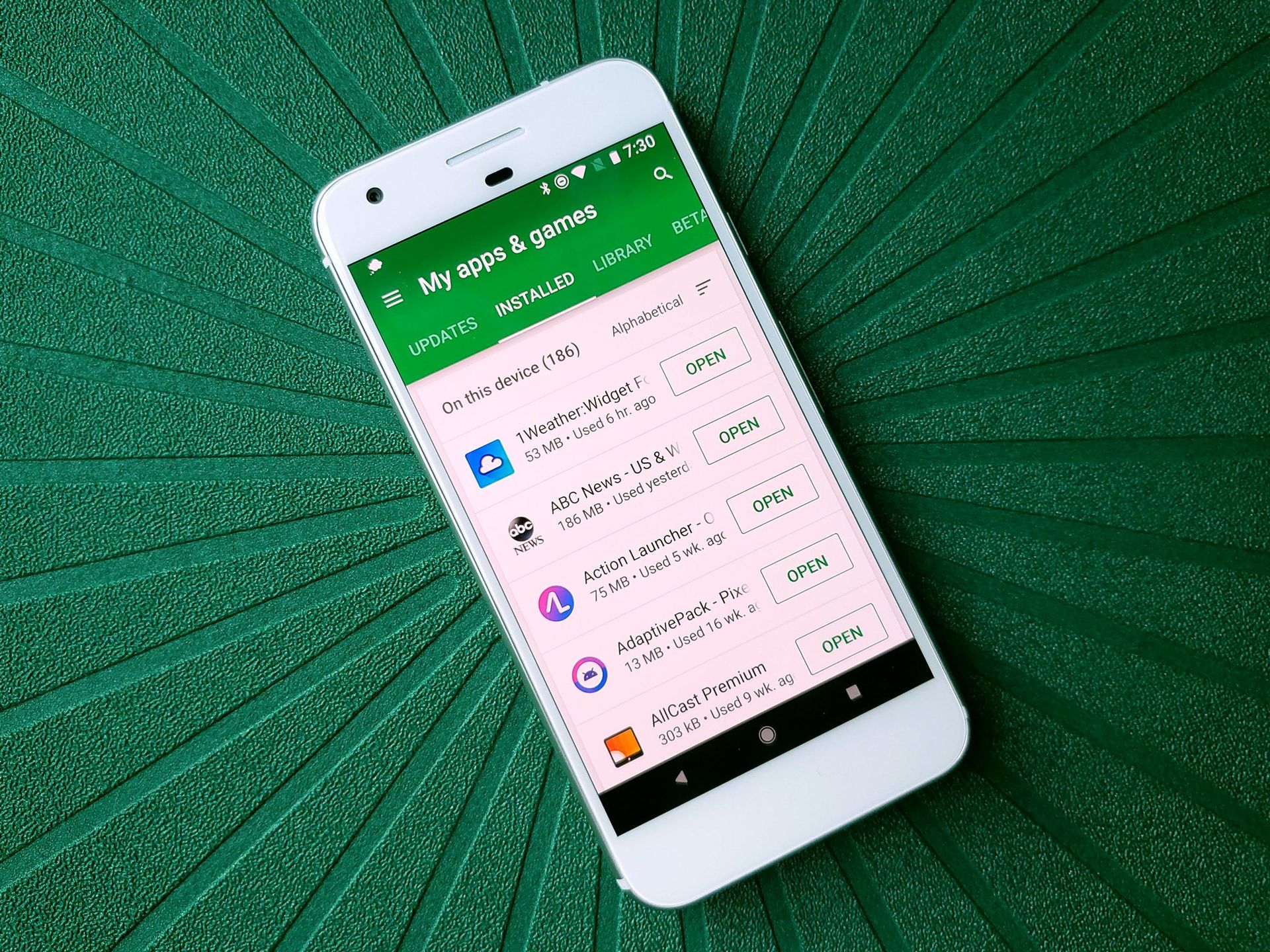 How to download, update, and manage apps from the Google Play Store ...