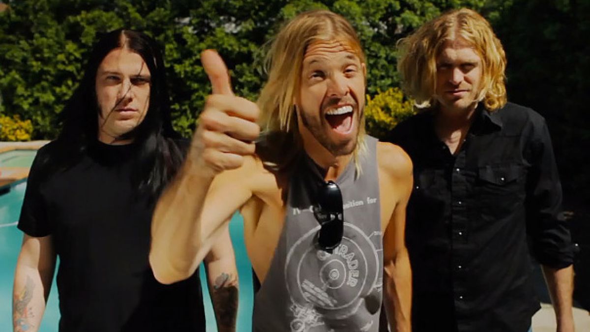 Hawkins Releases First Birds Of Satan Track | Louder