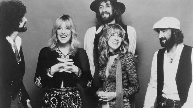 The Chain by Fleetwood Mac: The Story and Meaning of the Song | Louder