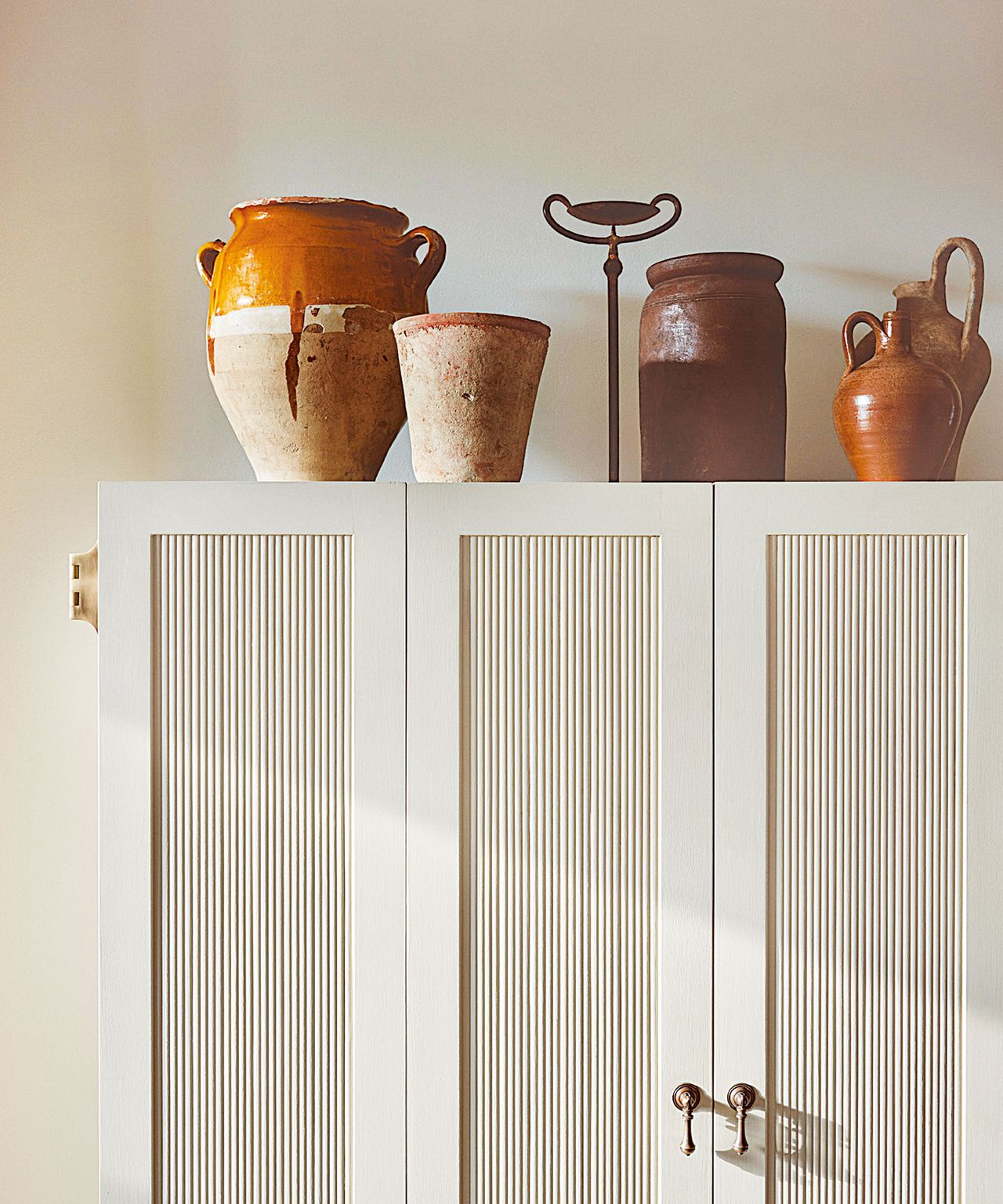 How to clean artwork: expert tips to avoid damage | Homes and Gardens