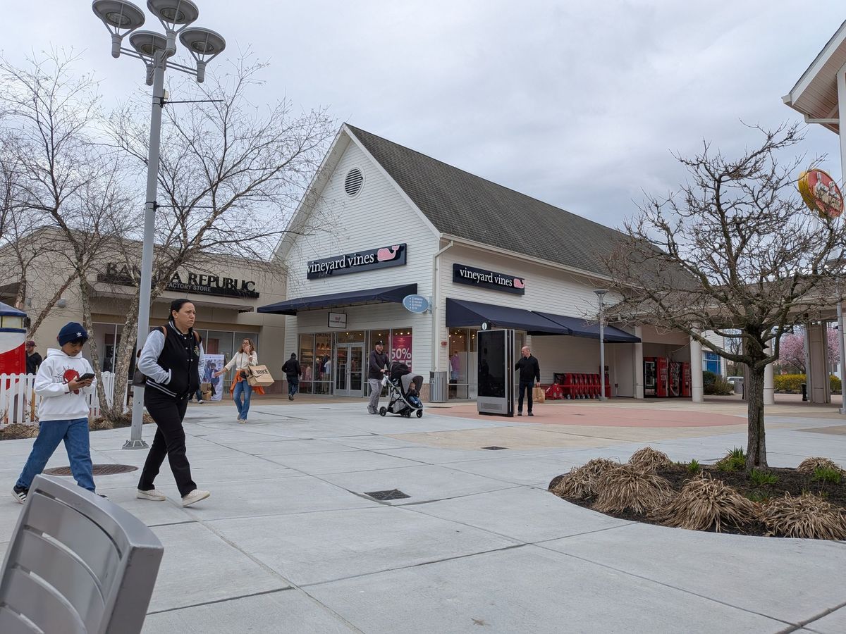 I shot over 200 photos with the Pixel 9a vs iPhone 16e — here’s the ...