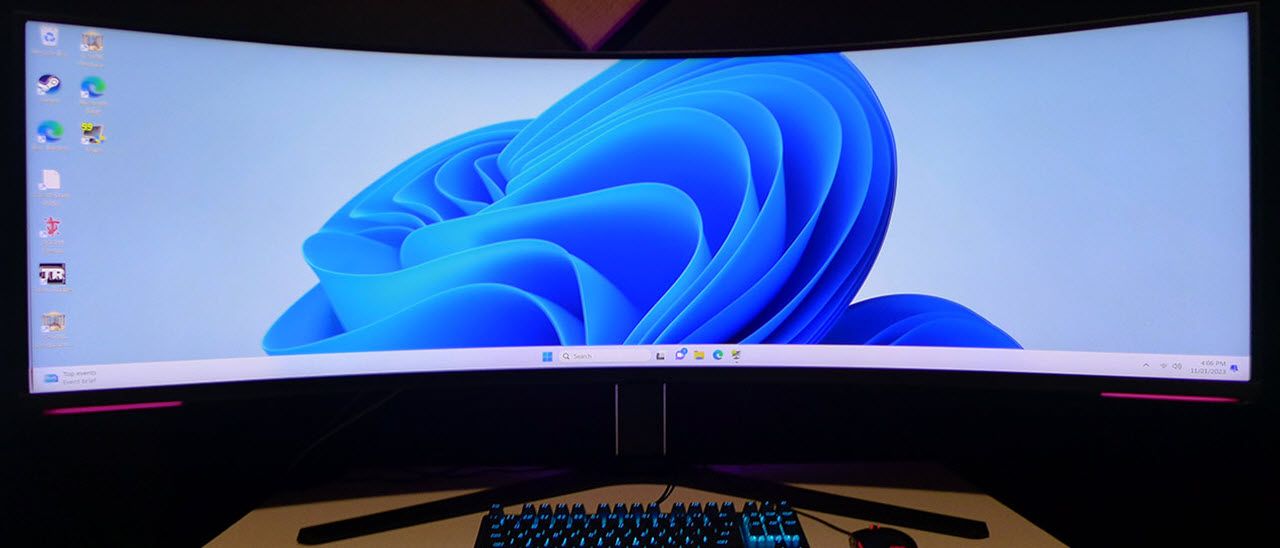 Samsung Odyssey Neo 57 G9 Gaming Monitor Review: Extreme Size and ...