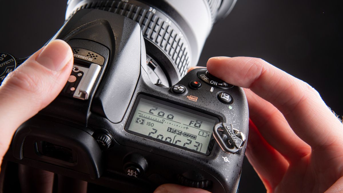 You NEED to learn this flash photography technique: "cheat the sync ...