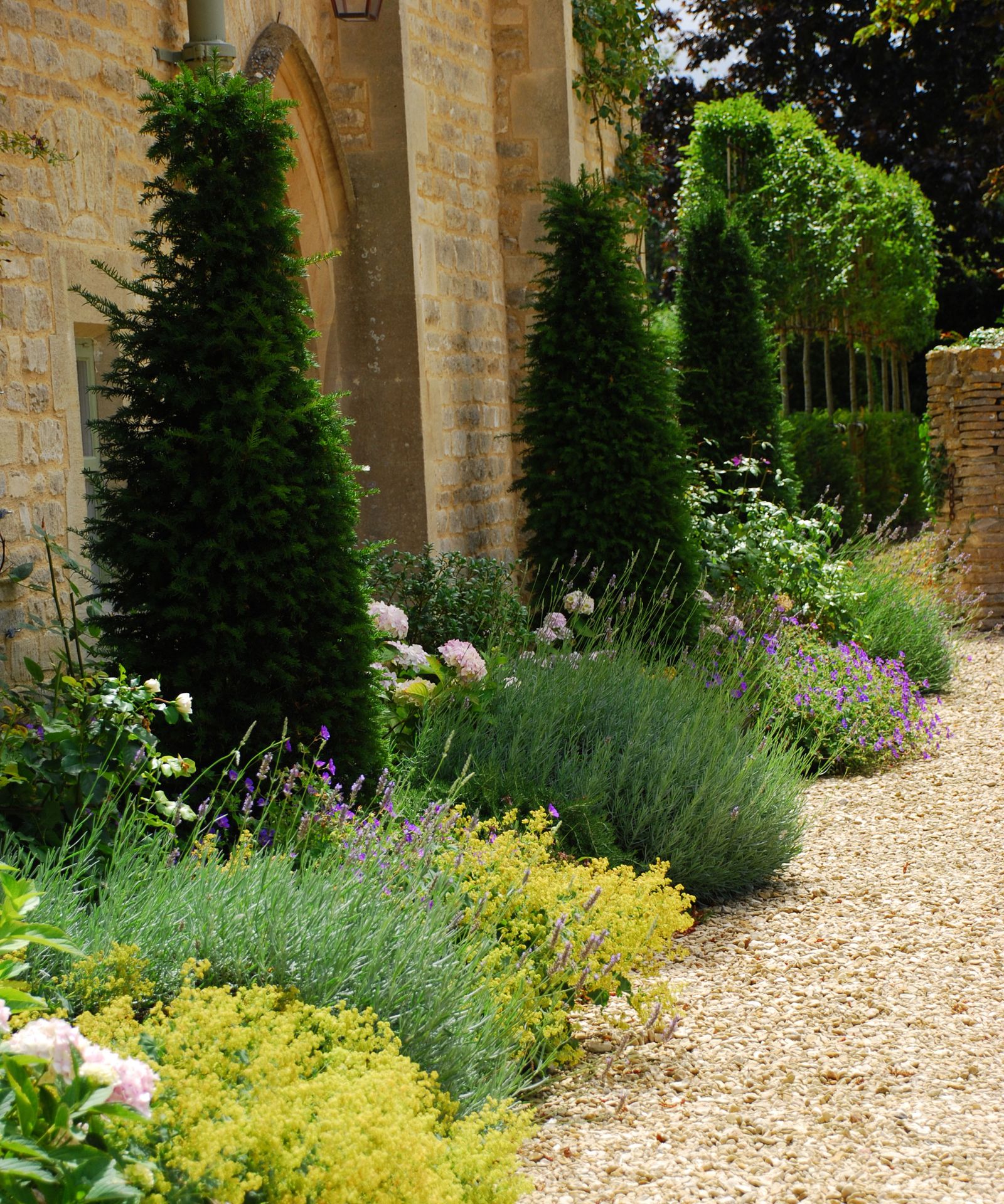 Formal garden design: 8 ideas for gardens of all sizes | Homes and Gardens